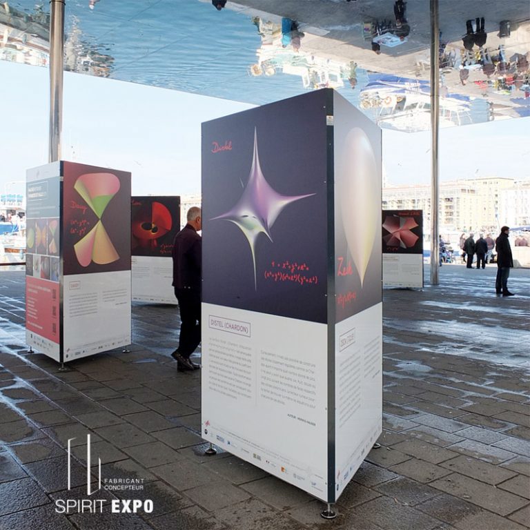 Location support expositions photos en extérieur, informations, temporaire