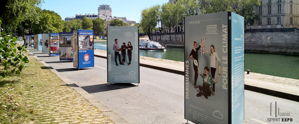 Supports pour expositions en extérieur. Fabricant concepteur de mobiliers